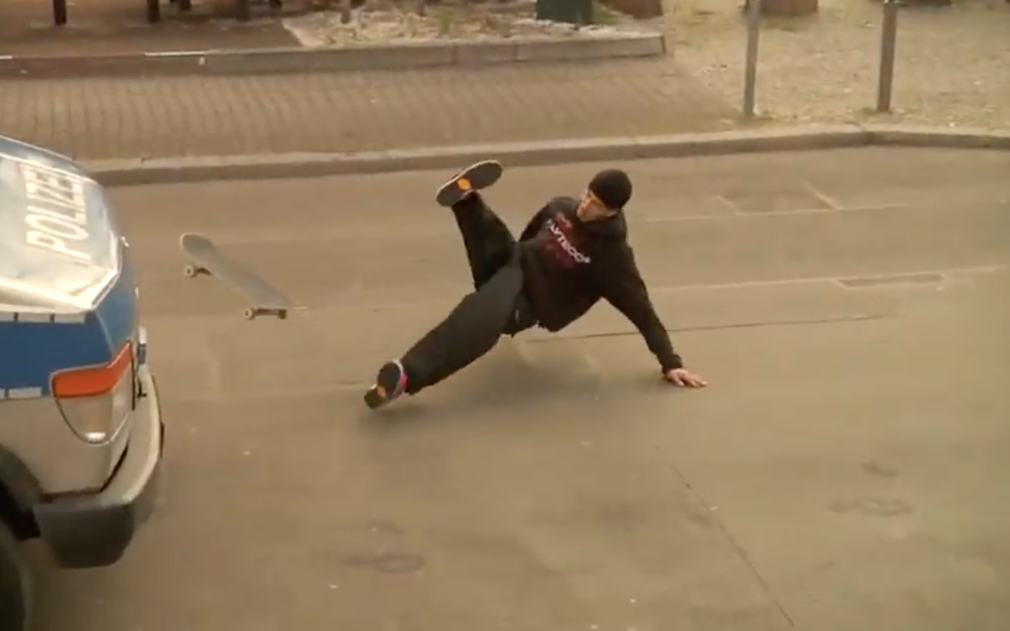 Flytecc launches their boards with a bang! – place.tv