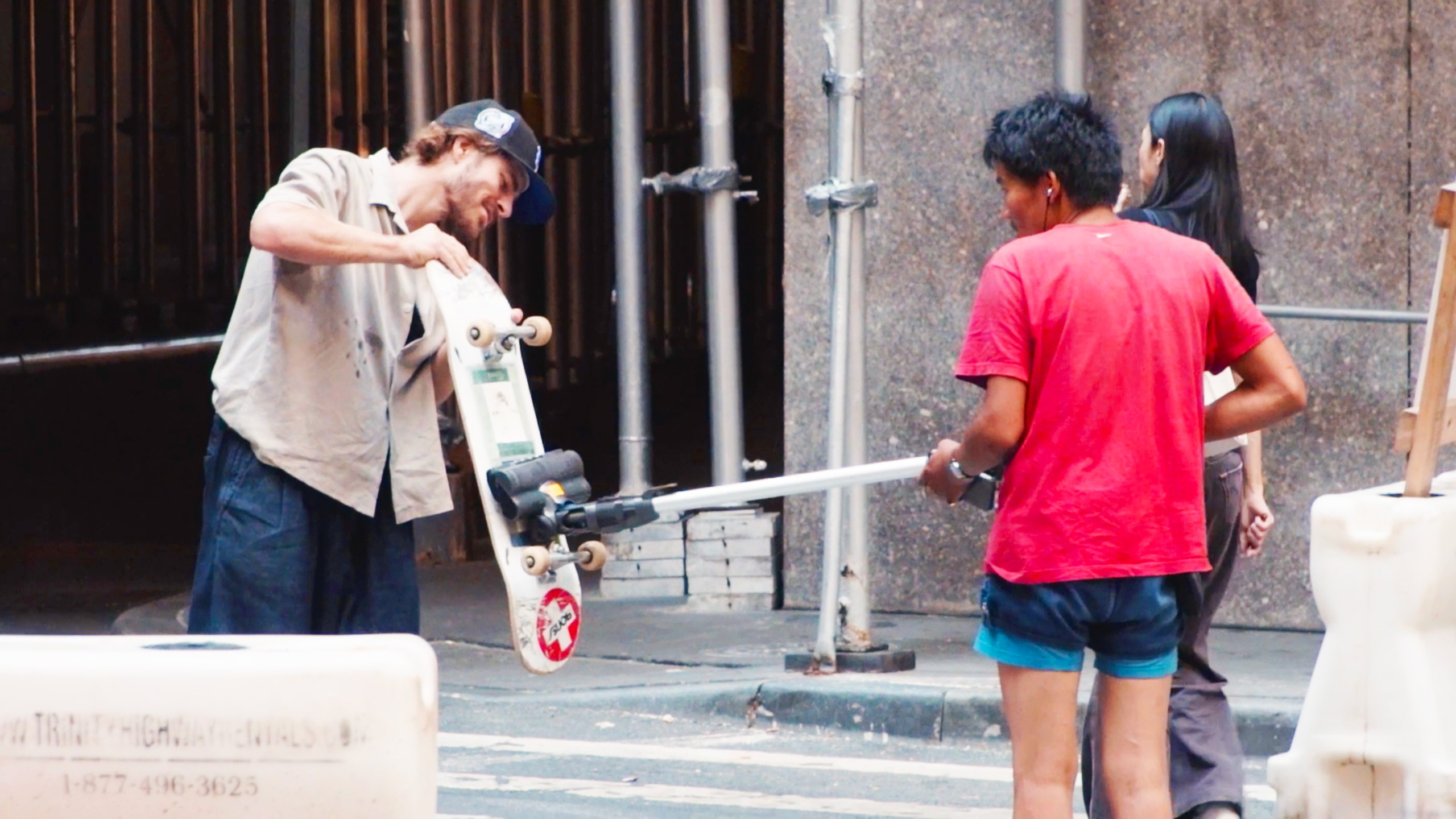 Place Presents: Pat Hoblin In INT3RDIM3NSIONS – place.tv